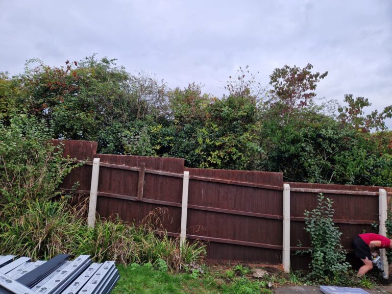 Garden Fencing Worcester | SPR Landscapes Worcester